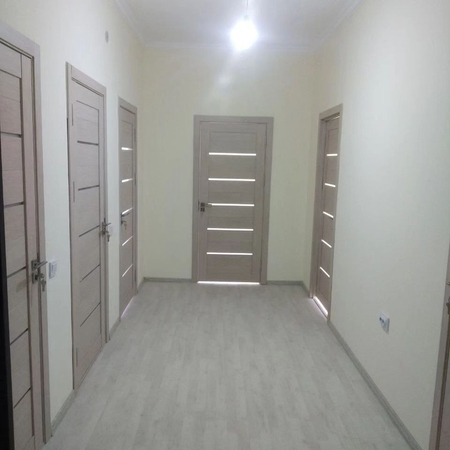 Продаю 3 комнатная новостройка. Метро Ду́стлик 80 м2