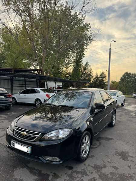 Gentra A/t qora 2018 sotiladi