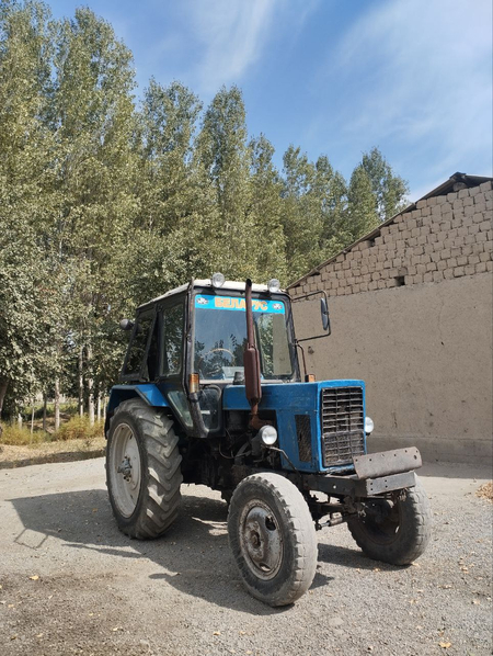 mtz80 traktori sotiladi