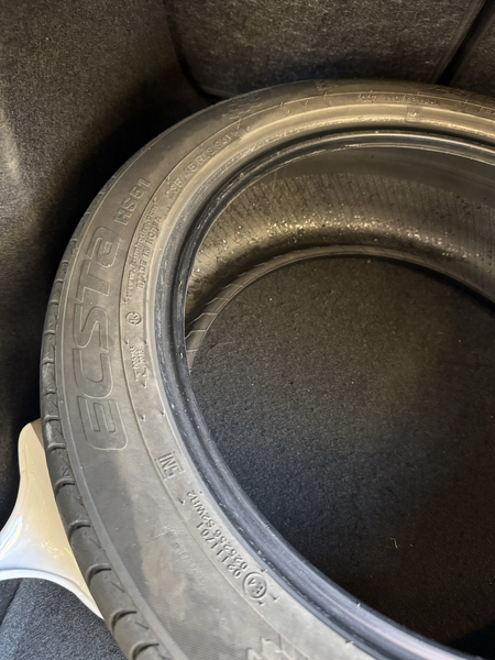 Kumho ecsta 235/45 R18