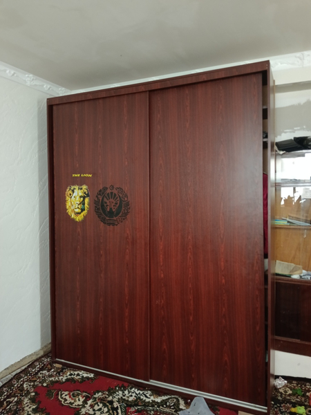 Срочно продаётся шкаф новый