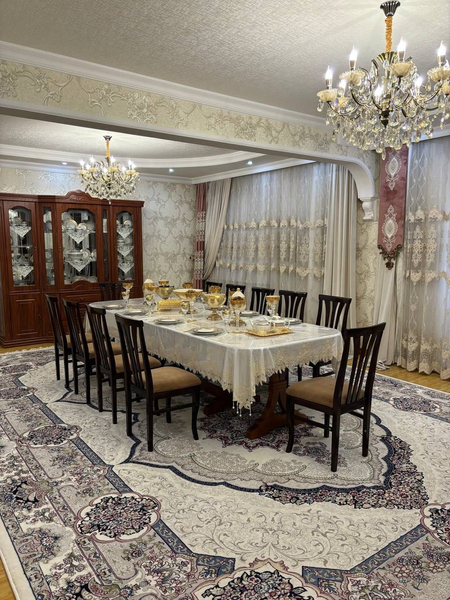 Bankovskiy Dom. Kvartira.   Toshkent Shahar. Medgorodok.