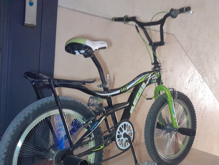 Велосипед десна  BMX 