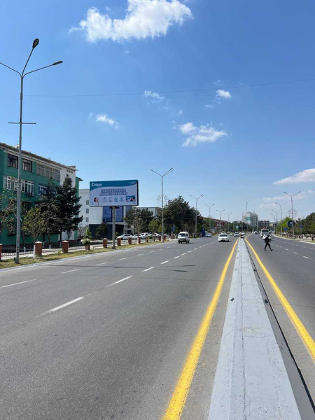 Баннерларда  реклама Наманган. Реклама на баннерах Наманган.
