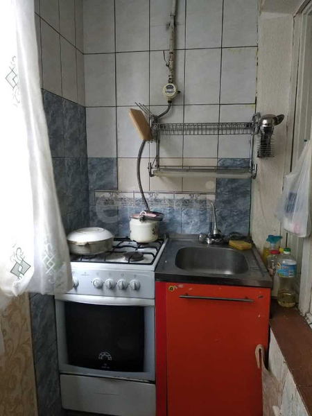 метро БИЙ. Сайрам. 1 комнатная продается с арендатором за 300 у.е.