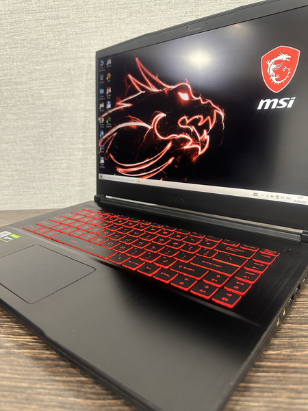 12-Ядерный MSI Dragon Intel Core i5 GTX1650 DDR6 Full-HD IPS 15.6 Дюйм