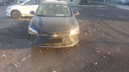 Chevrolet monza 1.5 atmosferniy full garantiya bir yil