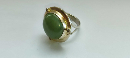 Серебряное кольцо с натуральным камнем ЖАДЕИТ