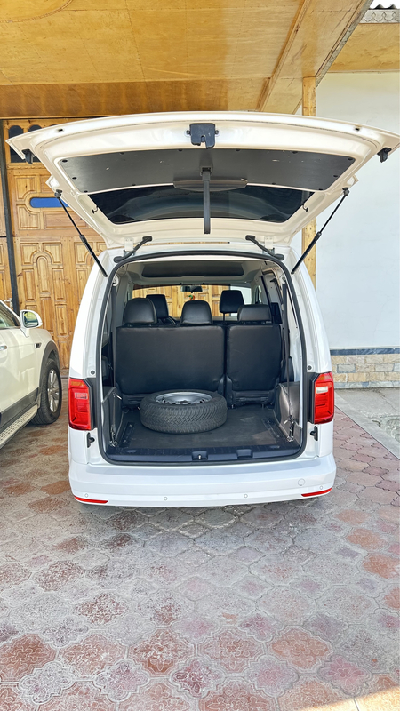 Volkswagen caddy srochna sotiladi
