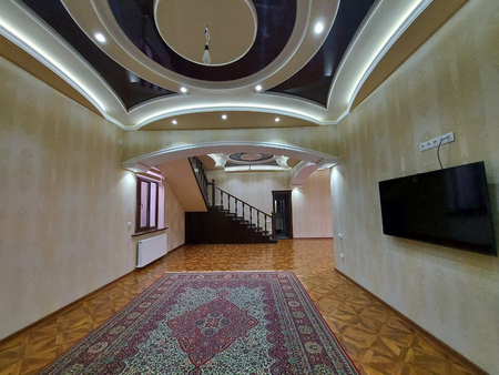 Мотрид Дахшат хавли 6-соток 280 000 уе