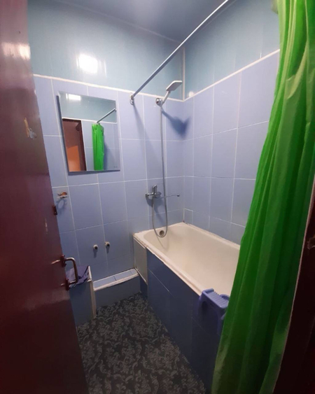 Продается 2 комнатная квартира метро Максим Горького, 36.6 аптека