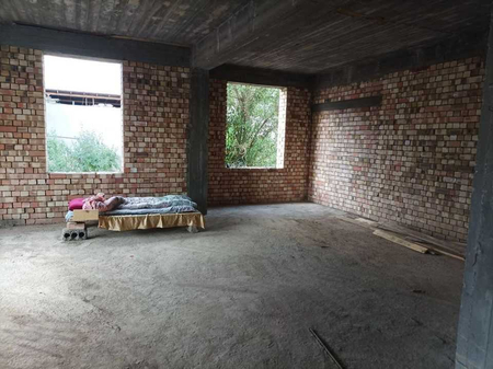 Продаётся дом коробка 600 м² на 6 сотках