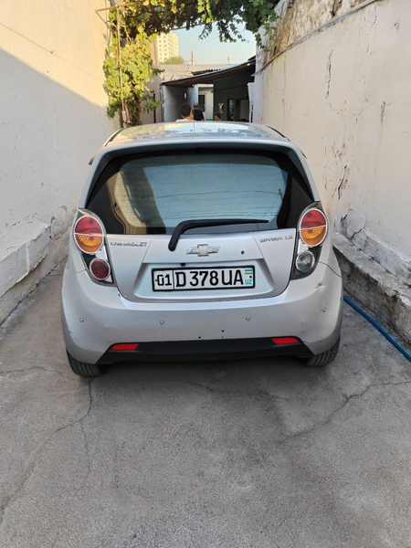 Chevrolet spark srochna sotiladi