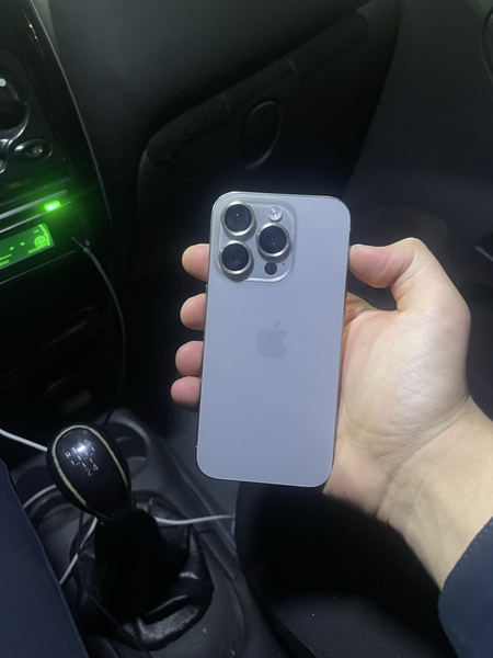 Iphone 15 pro dual sim 888$