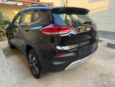 Tracker 2 Premier 2023