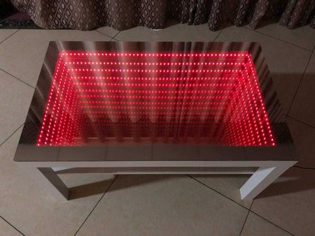 Продается журнальный стол