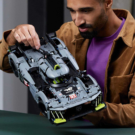 LEGO 42156 Technic Peugeot 9X8 24H Le Mans Hybrid Hypercar! Новый!