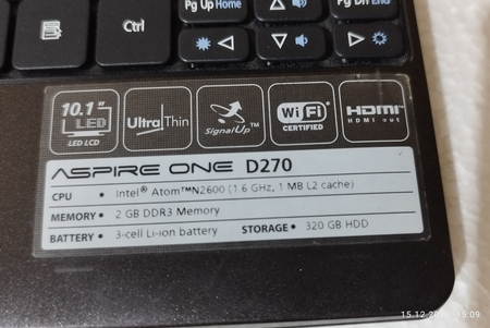 Нетбук Acer Aspire One D270