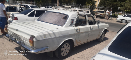 Volga 2401 sotiladi