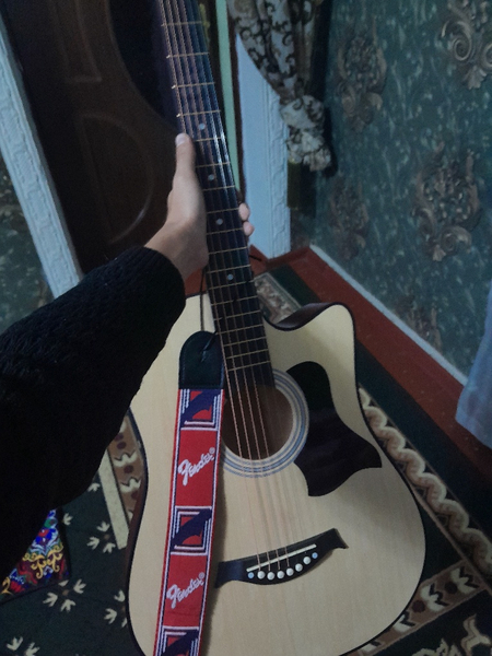 Yep yengi gitara KABAT brendi