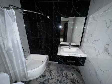 Горячая цена! Сдается Офис - 3 этажа, Махтумкули. 1 линия. 450м2.