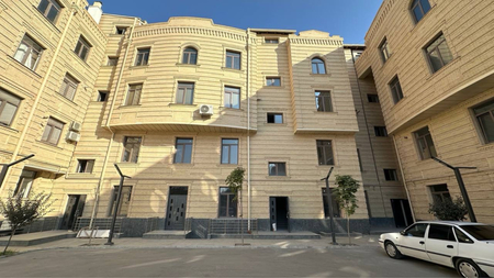 Продается 3 ком. Квартира на 2 этаже площадью 110 кв.м.
