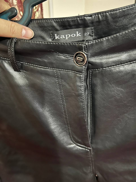 Кожаные женские брюки