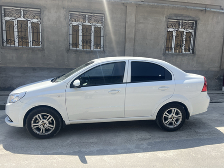 Срочно продаю свой машина Нексия 3 4-позиция