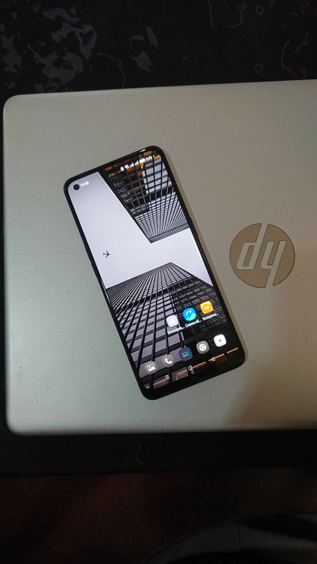 Oppo Reno 7 8/128 (в идеальном состоянии)
