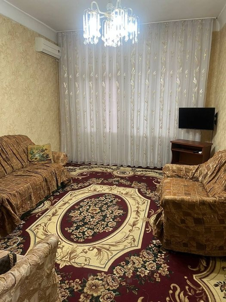 Аренда Чиланзар 1 Высокопотолочка 2/2/4 Аллея Гагарина!