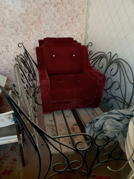 Продается диван в хорошем состоянии. Отдам за хорошую цену, Срочно.