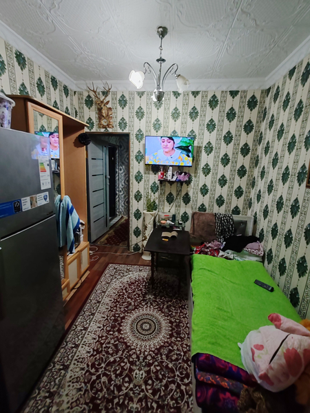 1/2/9 Кадышева базар(с хозяйкой пожилая женщина будет спать на кухне