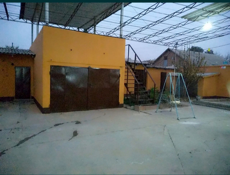 Уй ховли сотилади