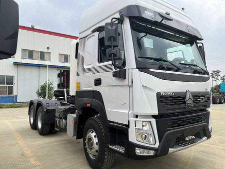 Тягач  HOWO V7   6×4  (газ 8*150)