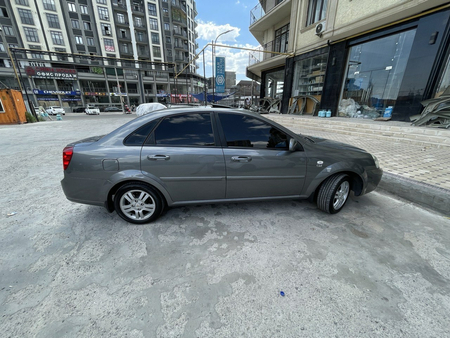 2013 yili 260 min probeg oldi on kriloda petno 8500 narhi