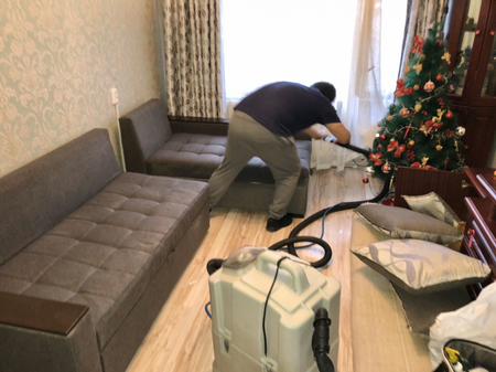 Химчистка мягкой мебели чистка дивана стульев ковралана и матраса