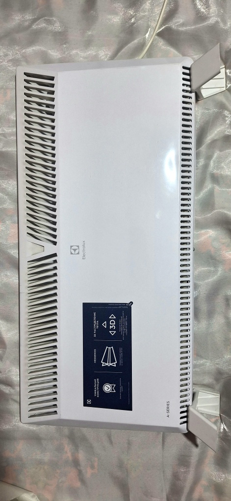 Обогреватель/ELECTROLUX/Швеция .А-2500 электрический конвекционный,/EL