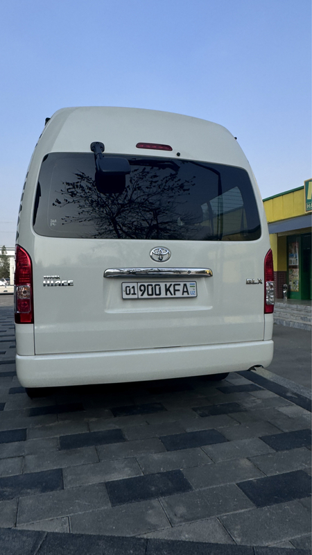 Tayota Hiace 43.000 probek