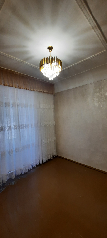 Кибрай цен.2сот.3хона.