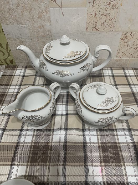 Продается чехословацкий чайный сервиз