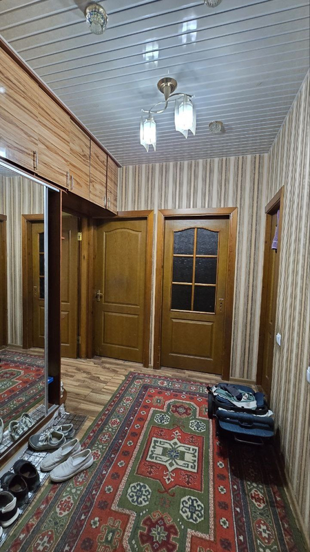 Продаётся Чиланзар 8 3/1/4 балкон 1.5х3 панель