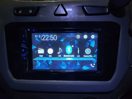 Pioner manitor AVH-G225BT