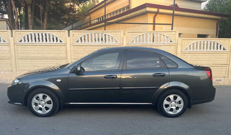Chevrolet Gentra (Avtomat)