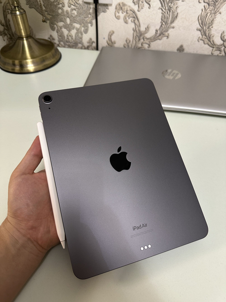 iPad Air 5 WiFi m1 chip 64GB black + Apple Pencil 2