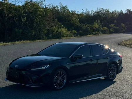Toyota camry hybrid 2.0 sport plus