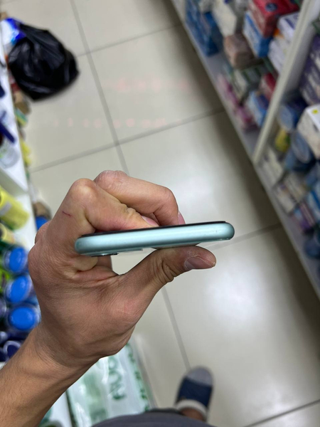 iPhone 11 ideal holatda