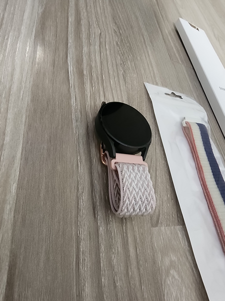 Продаётся Samsung Galaxy Watch 4 44mm полный комплект!