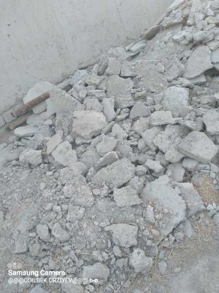 Beton bo'laklari sotiladi