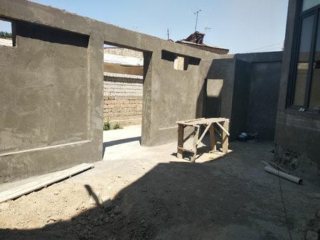 Toshmi postan kirganda 2 sotik 2 etaj 6xona  + oshxons