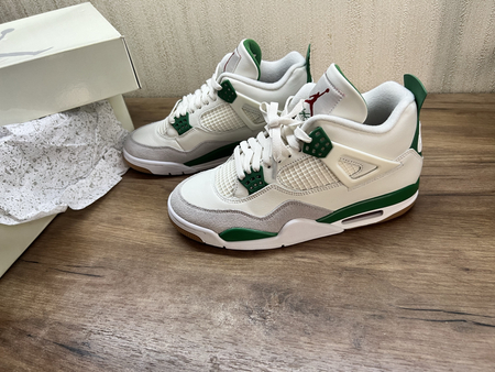 Air Joradan 4 Retro SB